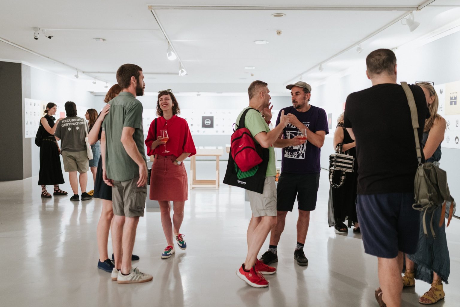 Yugo.Logo - Grafička identifikacija u Jugoslaviji / Graphic ...