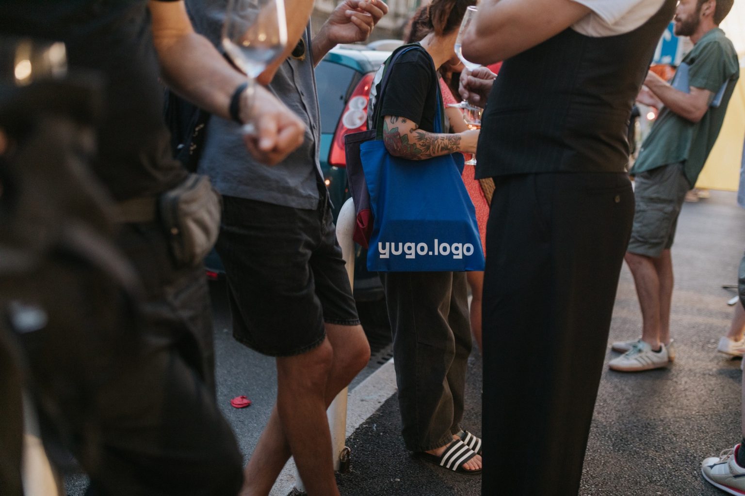 Yugo.Logo - Grafička identifikacija u Jugoslaviji / Graphic ...